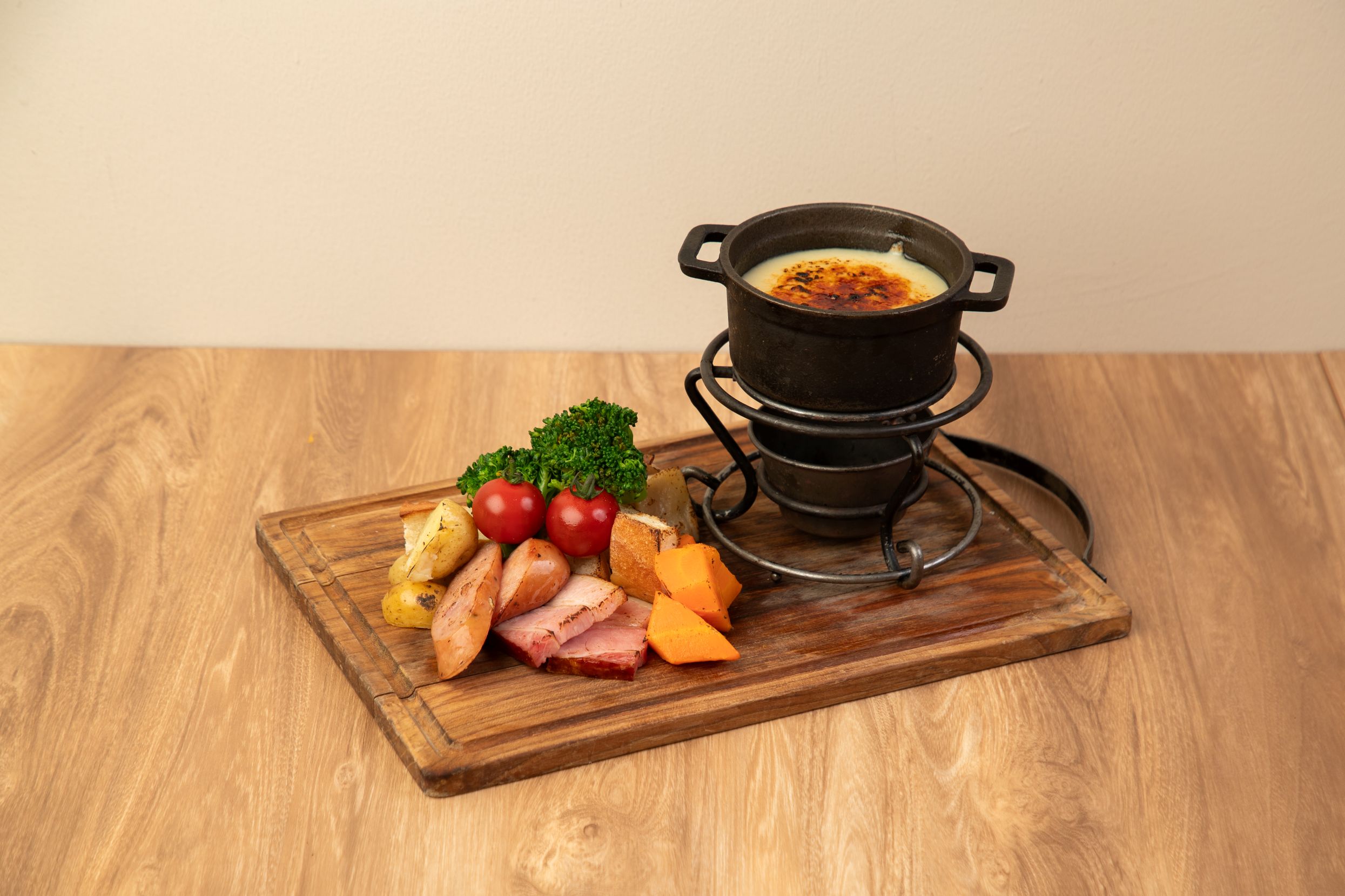 CheeseTable 池袋店｜DDグループ店舗総合情報サイト