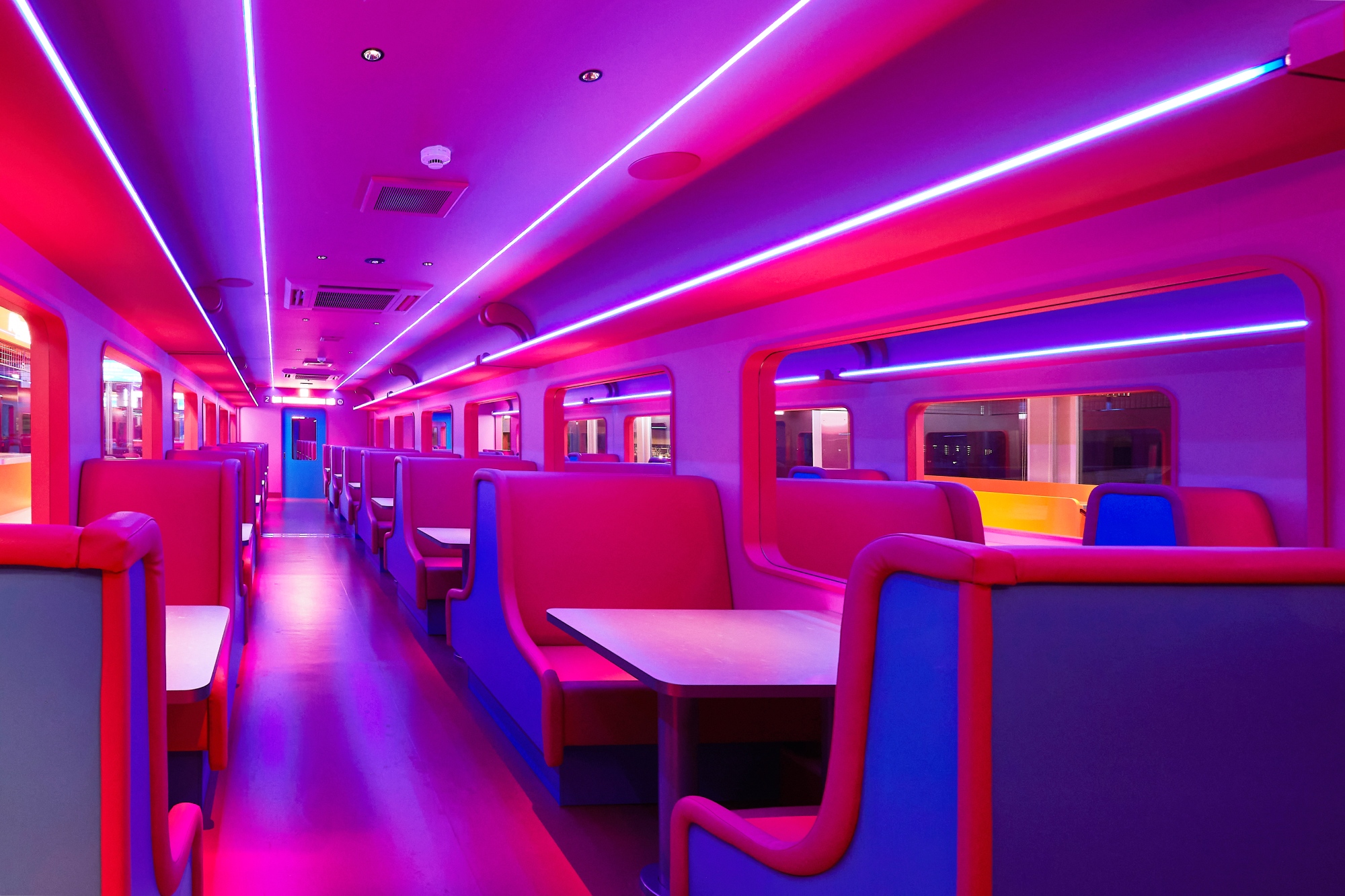 FUTURE TRAIN KYOTO DINER & CAFE｜DDグループ店舗総合情報サイト